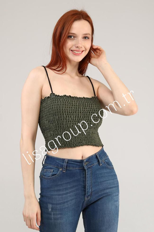 Lisa GROUP | Crop